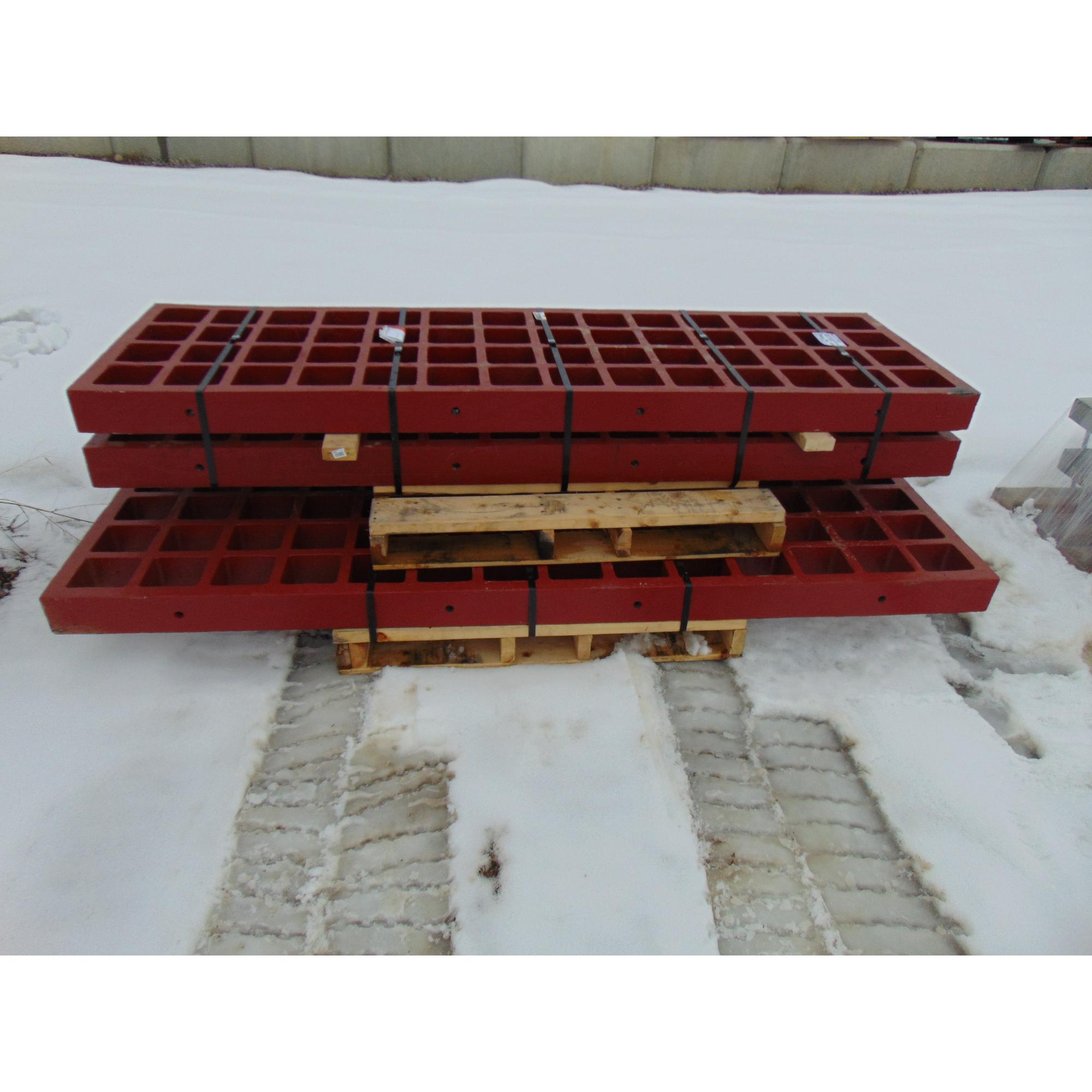 Honeycomb & Tapered Cast Replacement Screens For Grizzlies